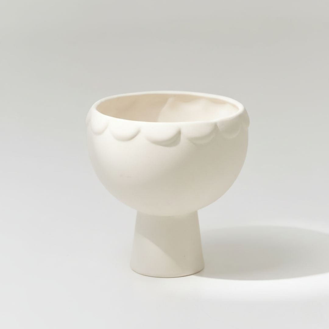 Hera Ceramic Pedestal Fruit Bowl – Casa Alessia